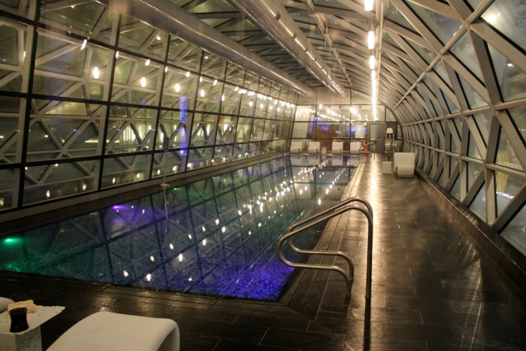 A swim, a gym session or a game of squash during the airport transfer ...