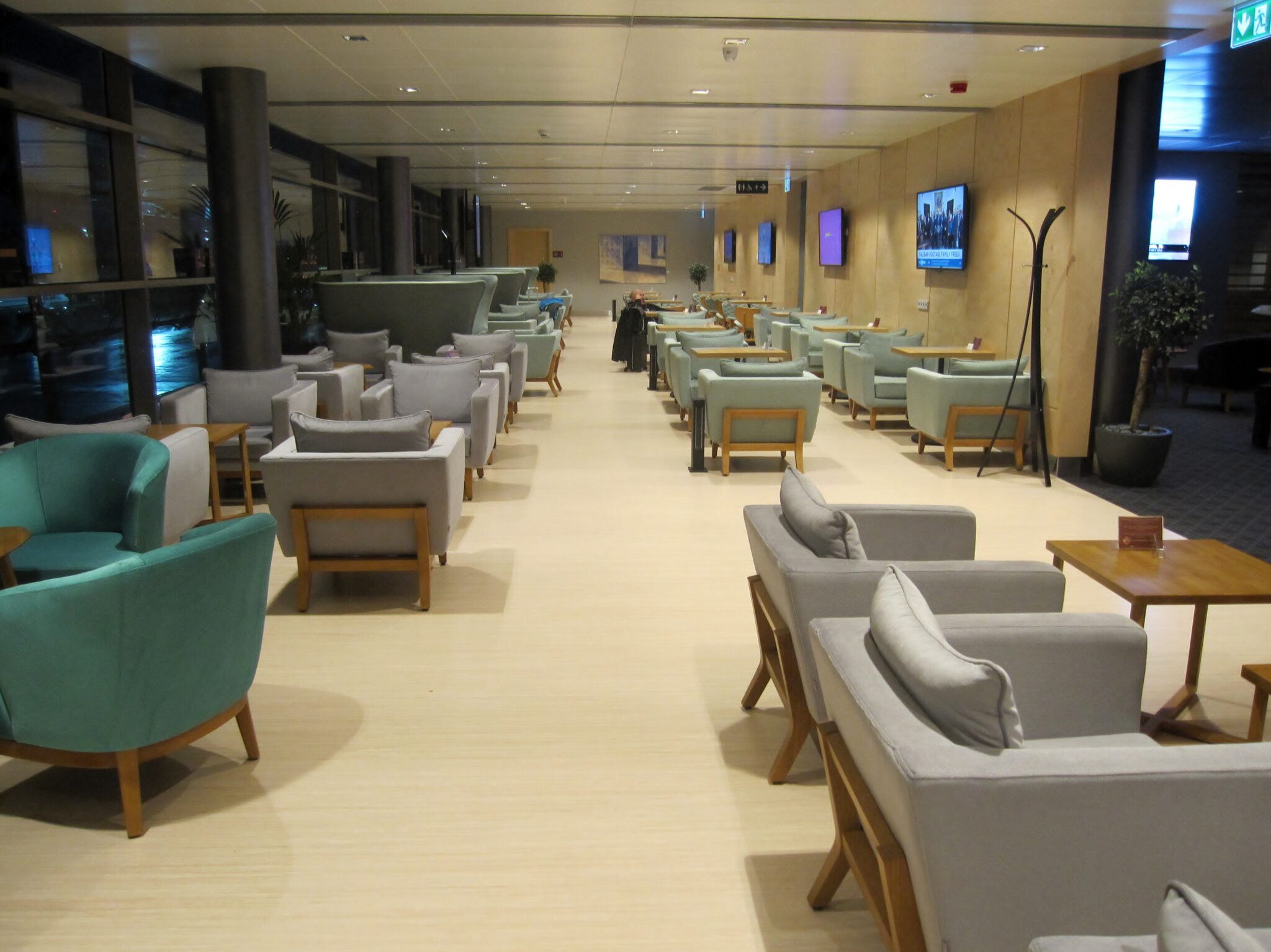 Photos: The new Primeclass Lounge at Riga airport | MorePremium.com